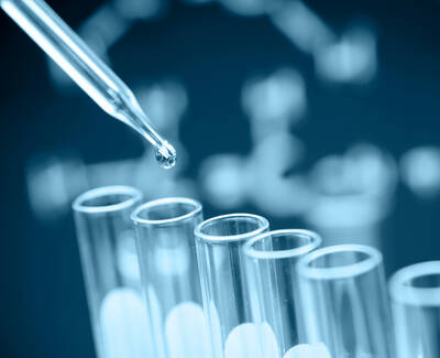 Blue Herbal Astringent Lotion | Toners & Lotions | Kiehl's UK